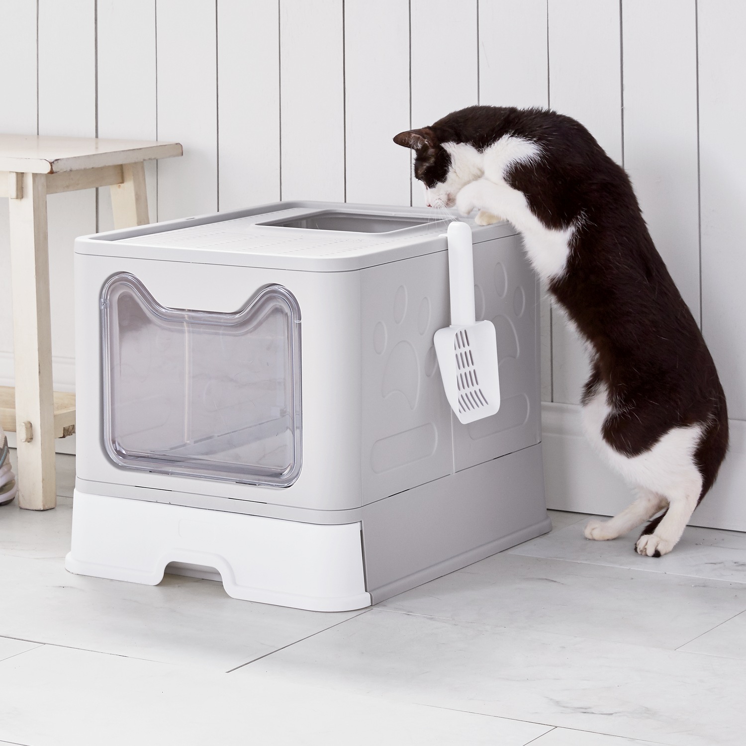 One-Way Litter Bin with Scoop | Montgomery Ward