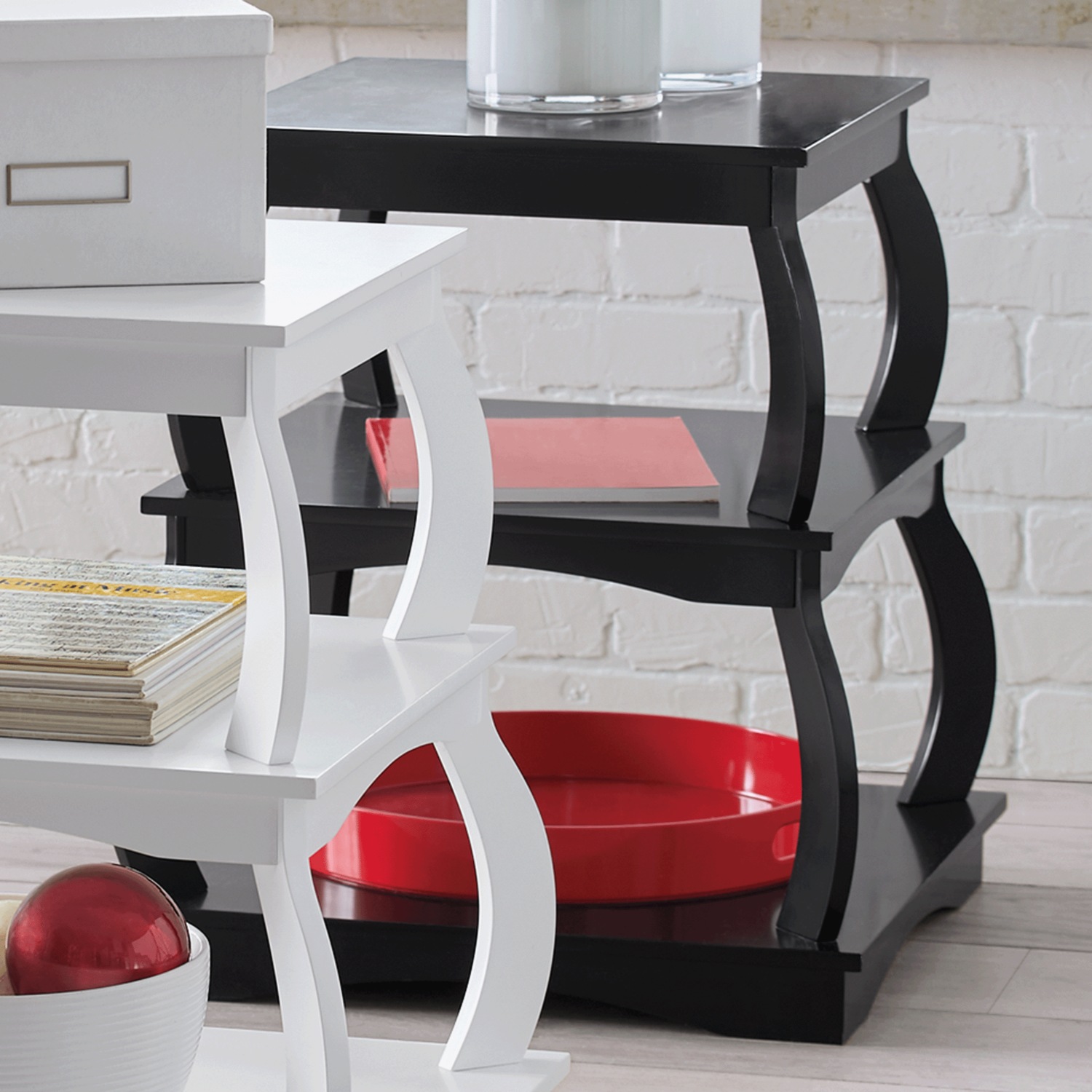 Metro Mix Side Table | Montgomery Ward