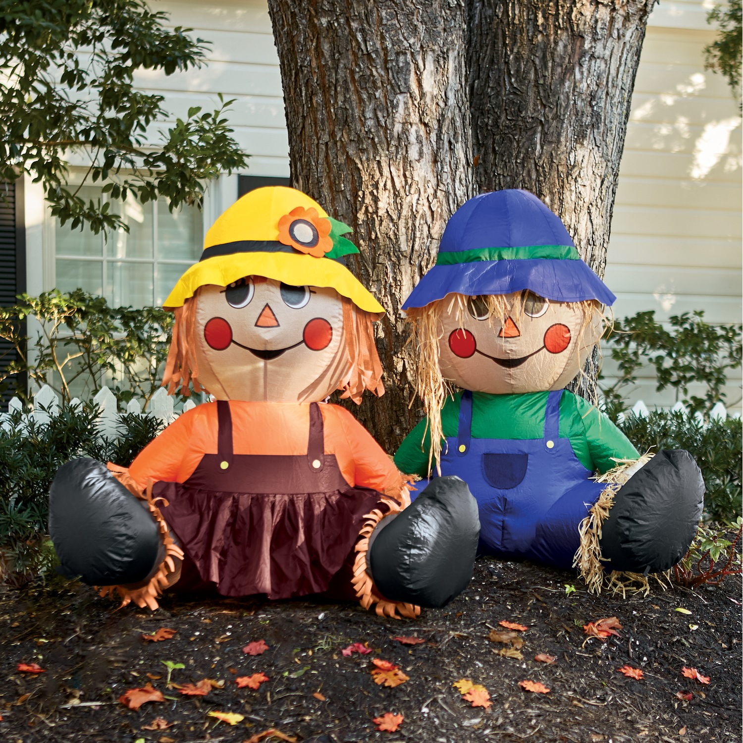 Set of 2 Harvest Scarecrow Inflatables | Montgomery Ward