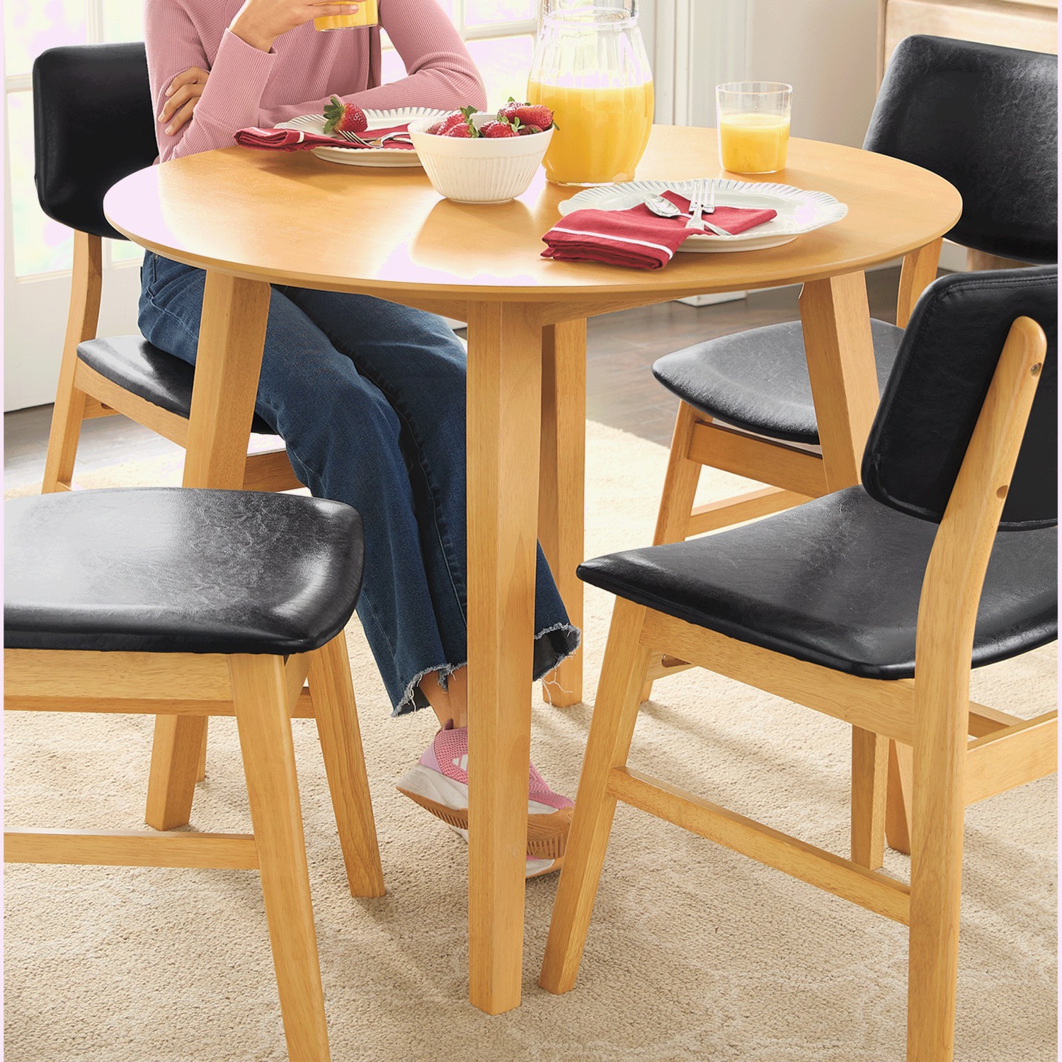 Ali Dining Table | Montgomery Ward