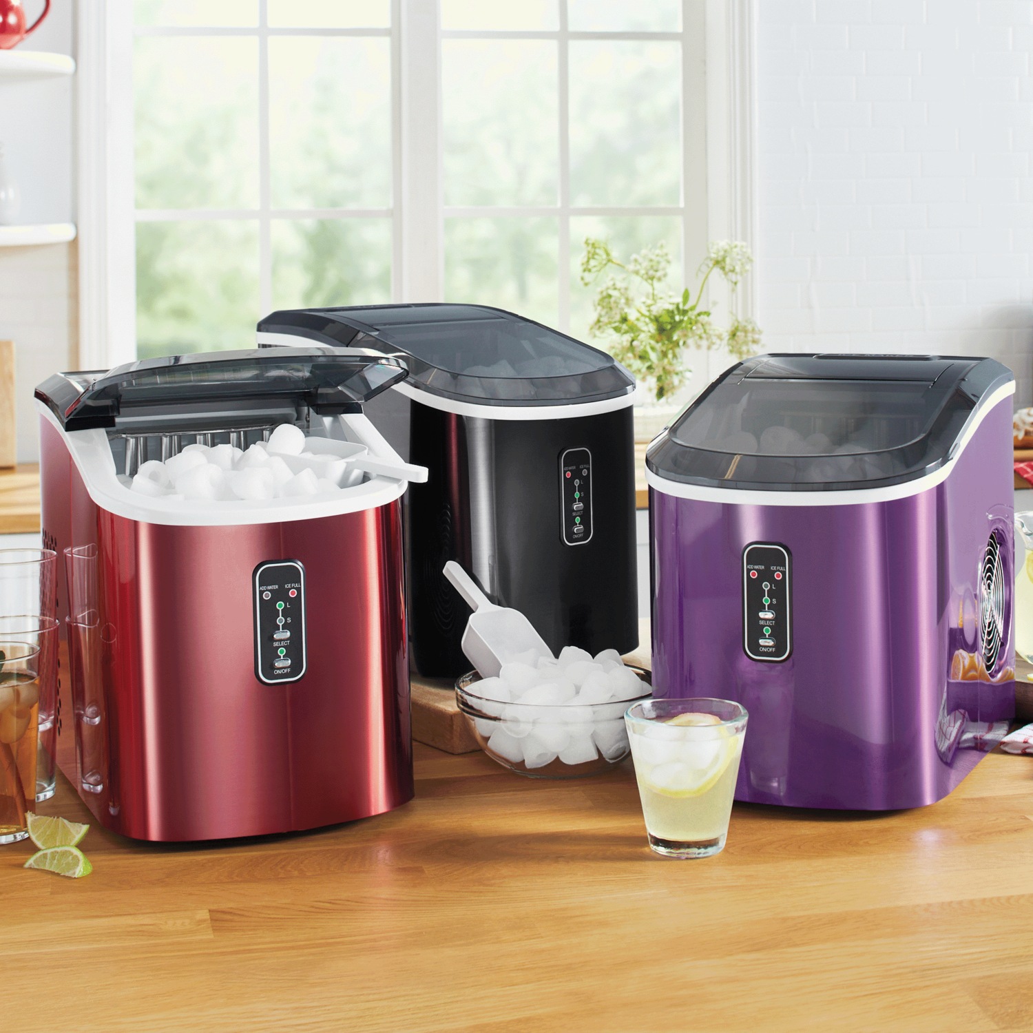 Chef Tested Self-Cleaning Ice Maker by Wards | Montgomery Ward