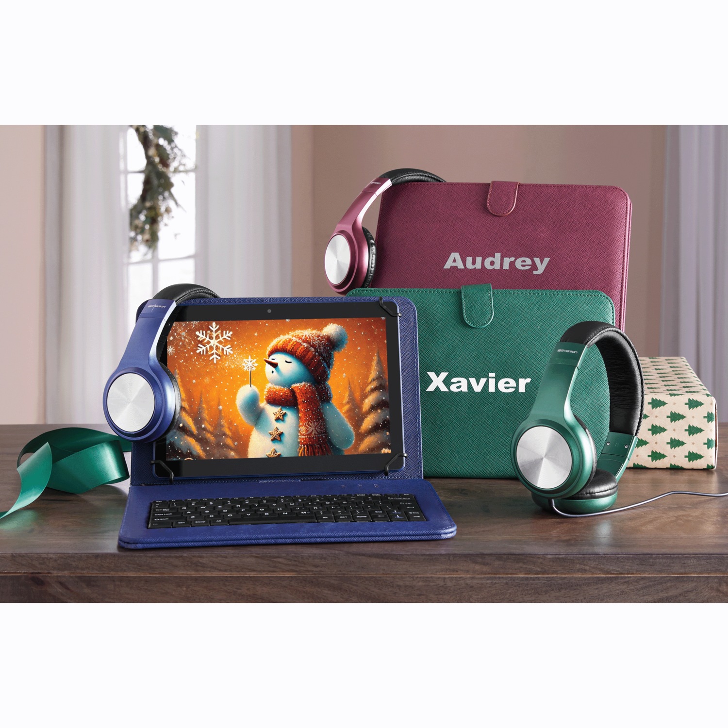 Emerson 10" Tablet Bundle | Montgomery Ward