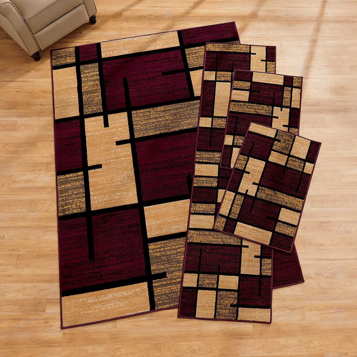 Gilmore 4-Piece Rug Set | Montgomery Ward