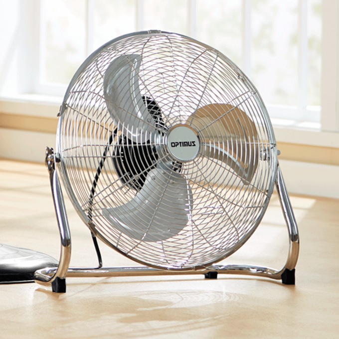 Optimus 18" Industrial Grade Stand Fan | Montgomery Ward