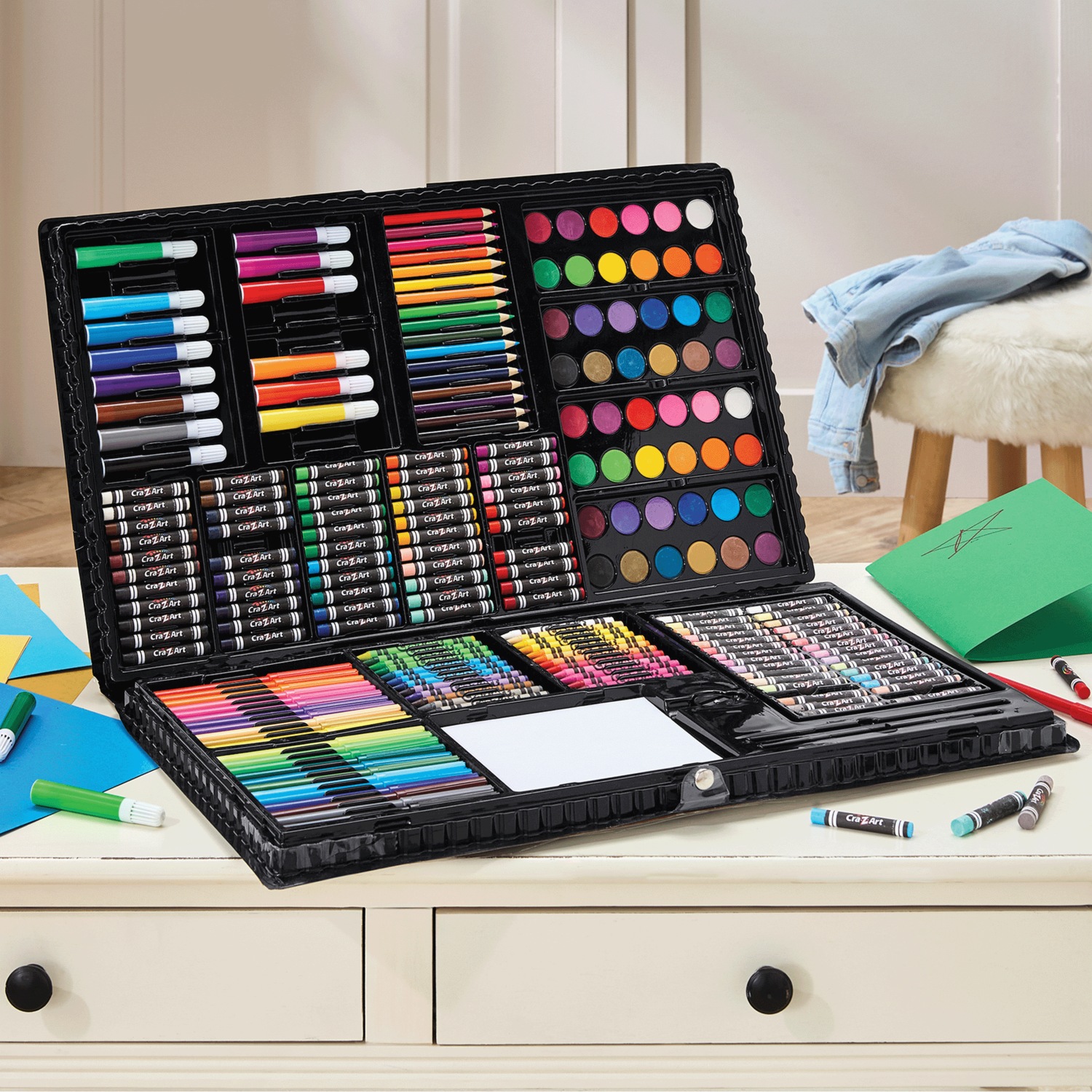 Cra-Z-Art 250-Piece Super Art Set | Montgomery Ward