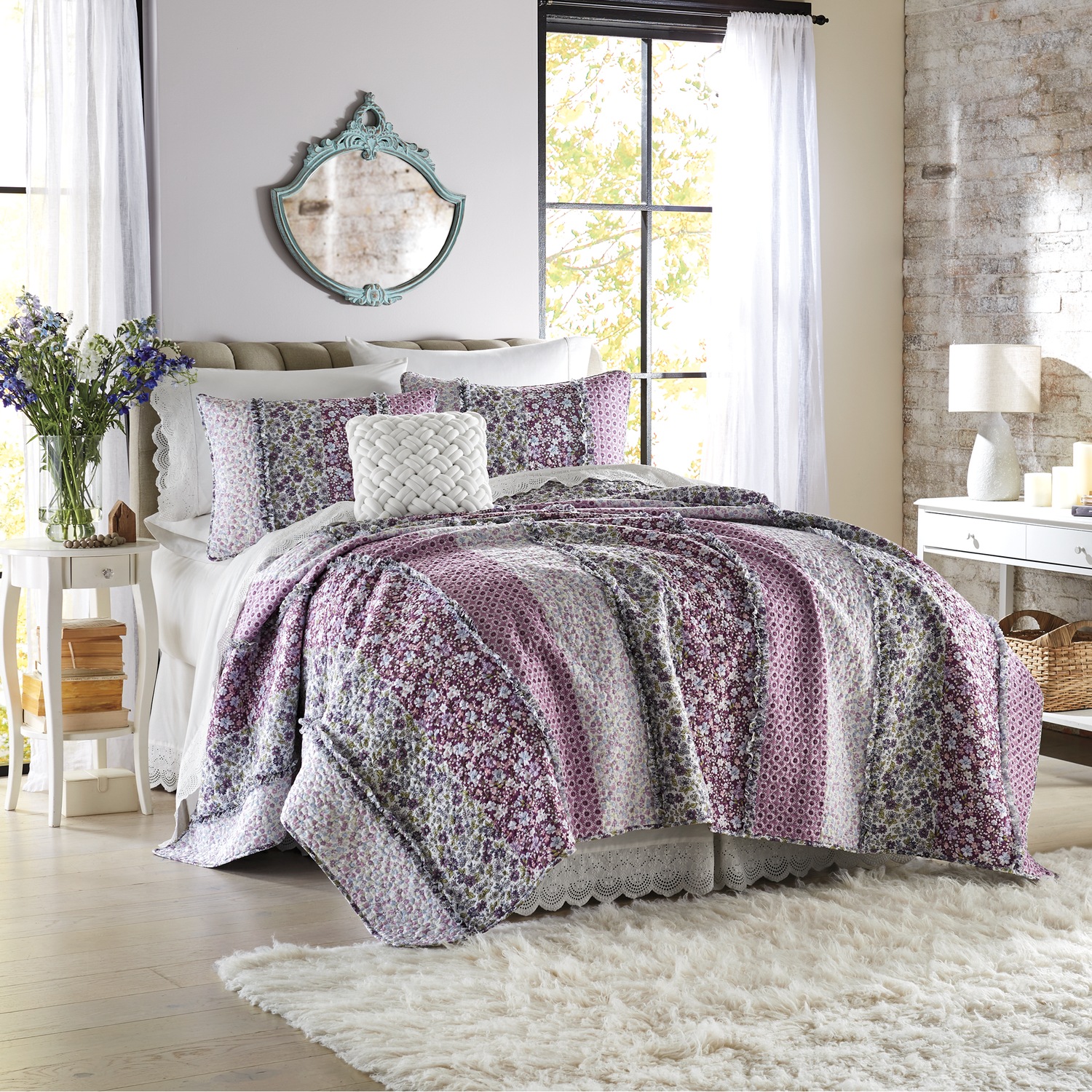 Claire Oversized Quilt | Montgomery Ward