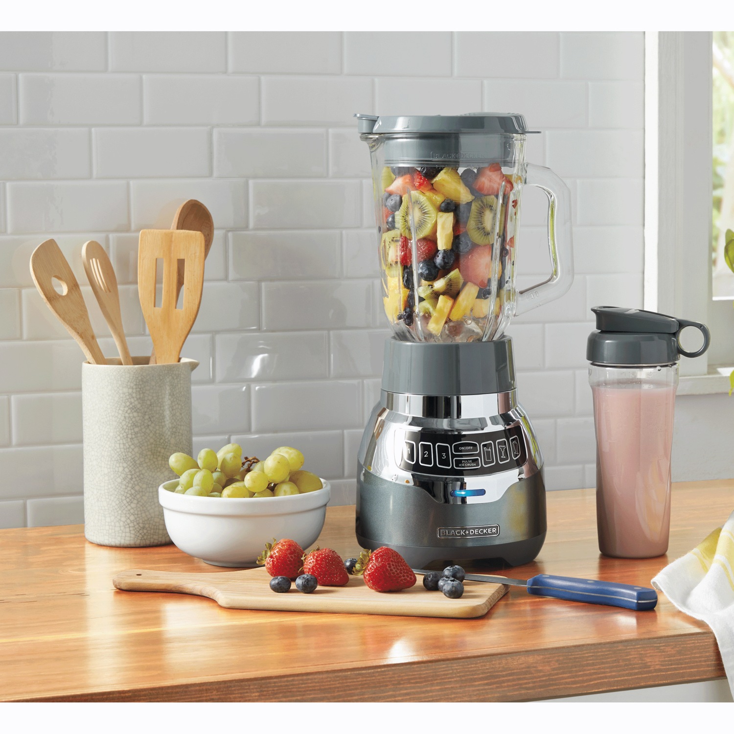 Black + Decker Power Crush Digital Quiet Blender | Montgomery Ward